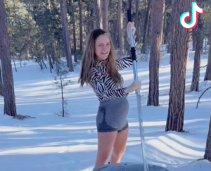 Zbog lajkova i pregleda spremni su na SVE: Najbizarniji trendovi zbog kojih su popularni ...